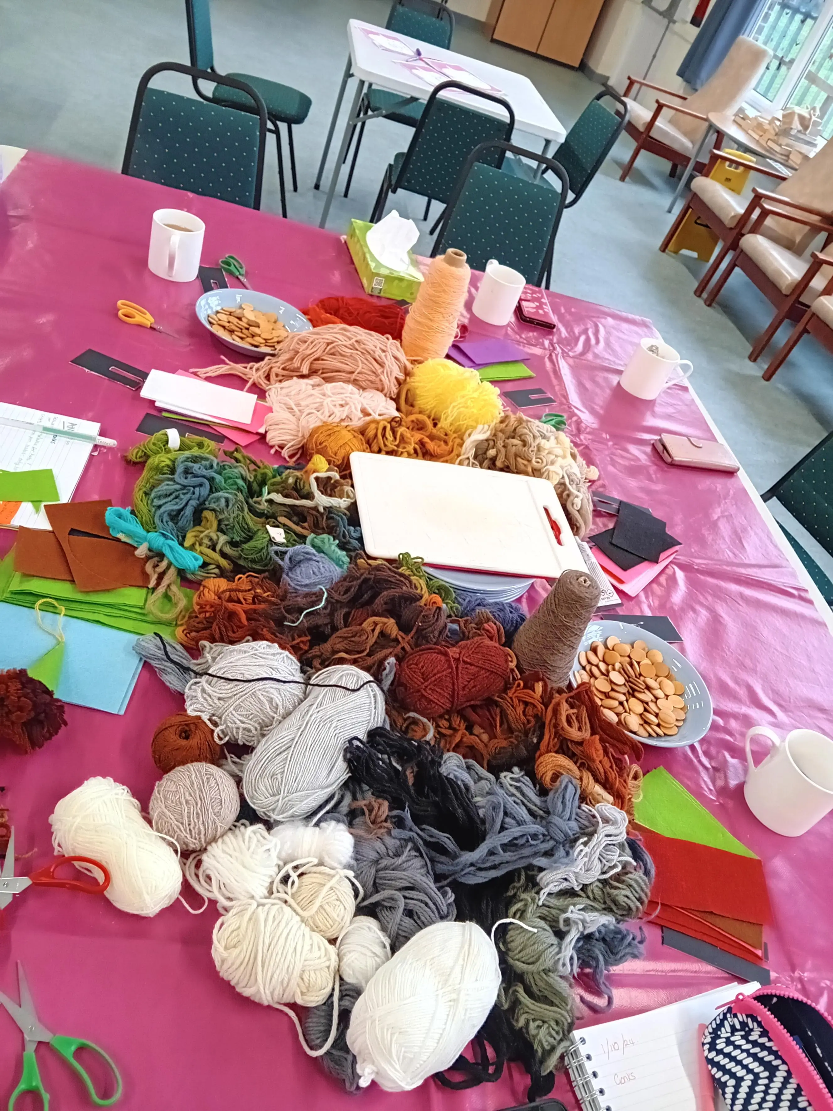 12 Easy Ways to Make DIY Gonks – Fun & Simple Craft Ideas